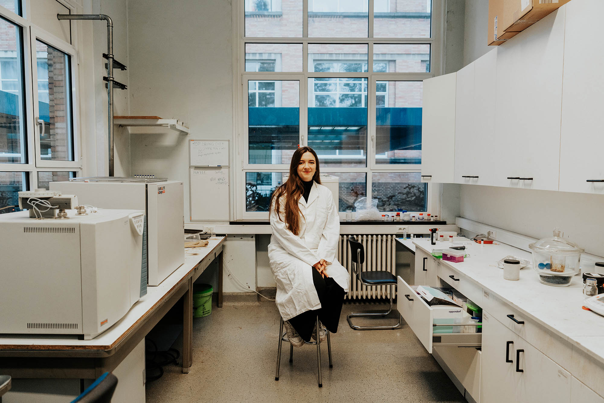 Elisa demonstrates how fish waste can become a resource (and wins an ...